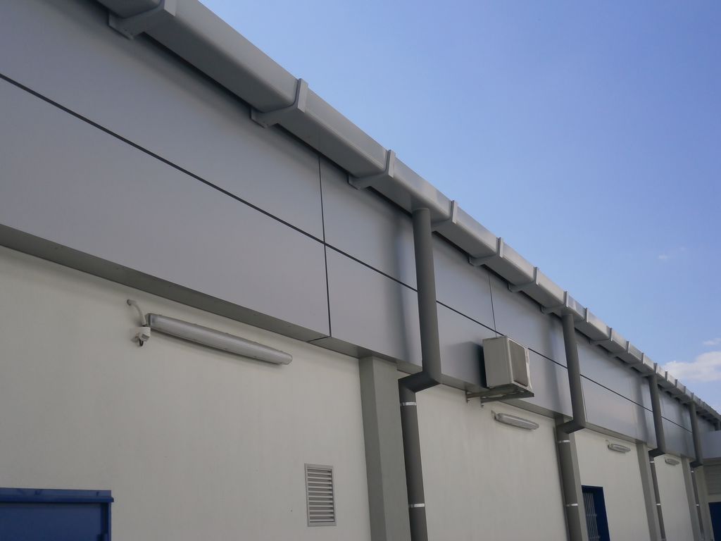 Les réalisations, pliage à la demande, chéneaux, bardage...